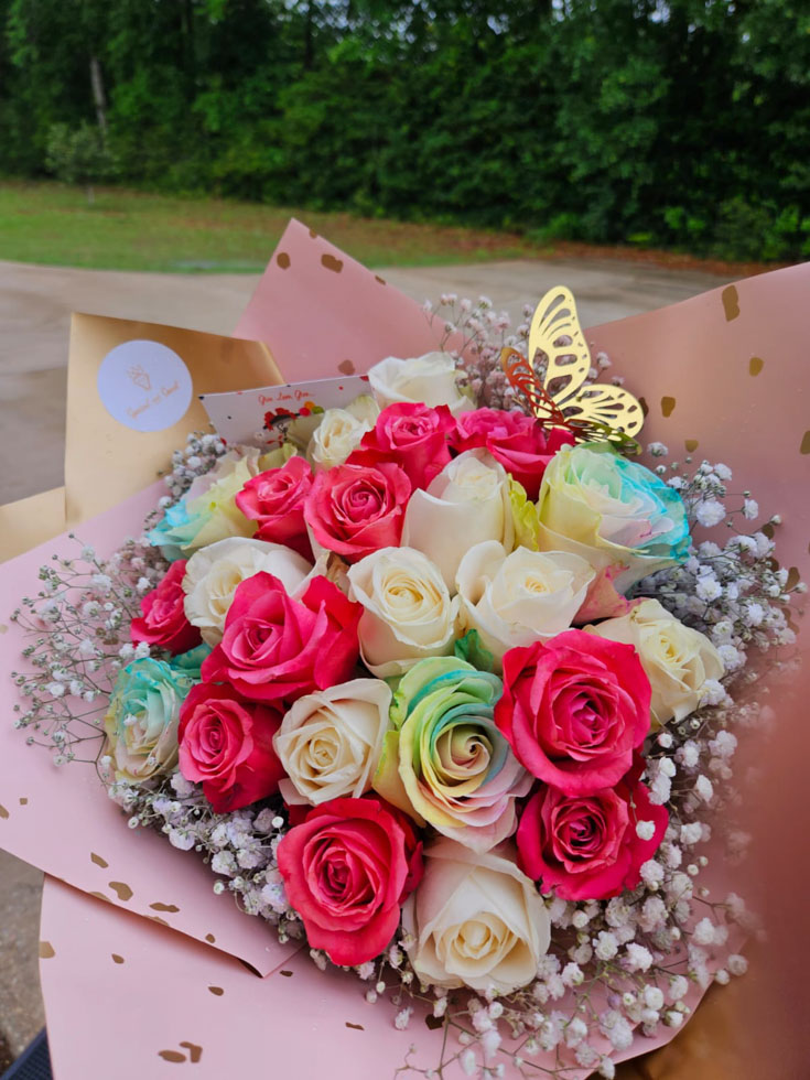 Bouquet 72 Natural Roses | Do It Special and Sweet